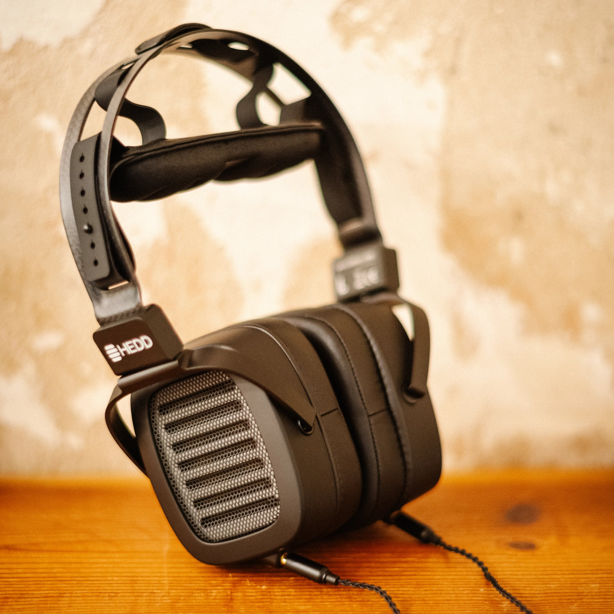HEDDphone® TWO | Lighter, Better, Smaller, Clearer AMT Headphone – HEDD ...
